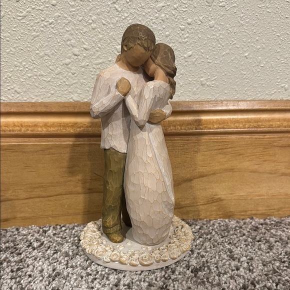 Willow Tree | Other | Willow Tree Embrace Figurine | Poshmark